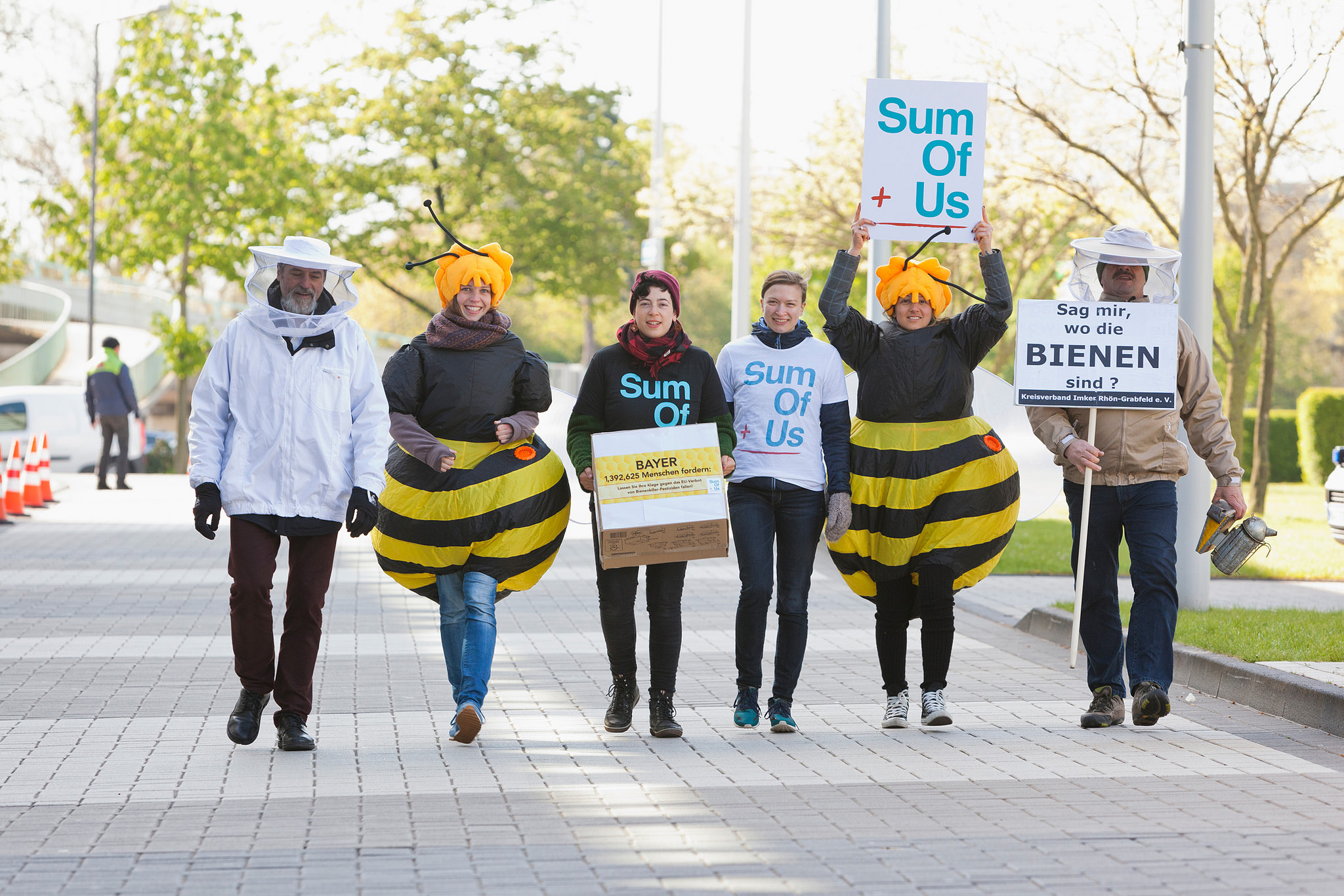 Chip in today to power SumOfUs into 2018