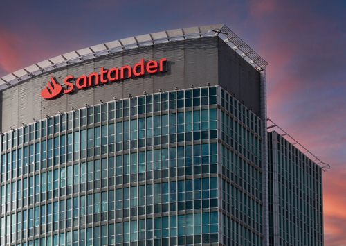 Santander: stop profiting from destroying the Amazonia!